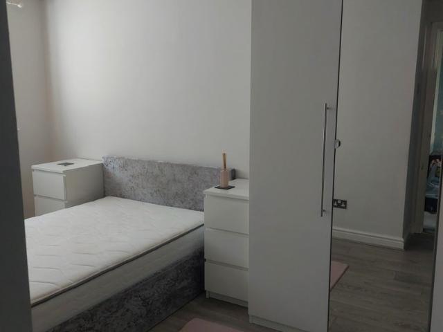 Room at Bevington Close, Bristol