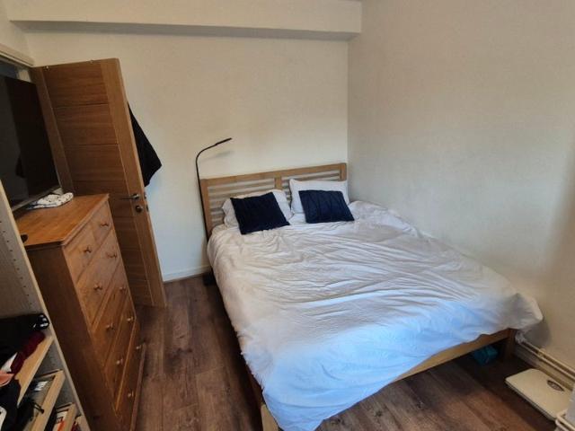 Room at Bexley Road, Greater London