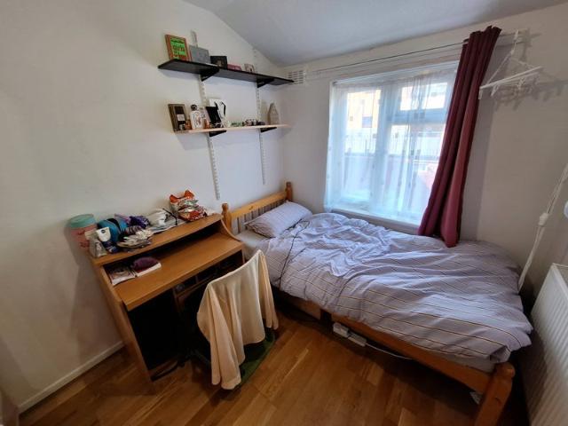 Room at Bickerton Road, Greater London