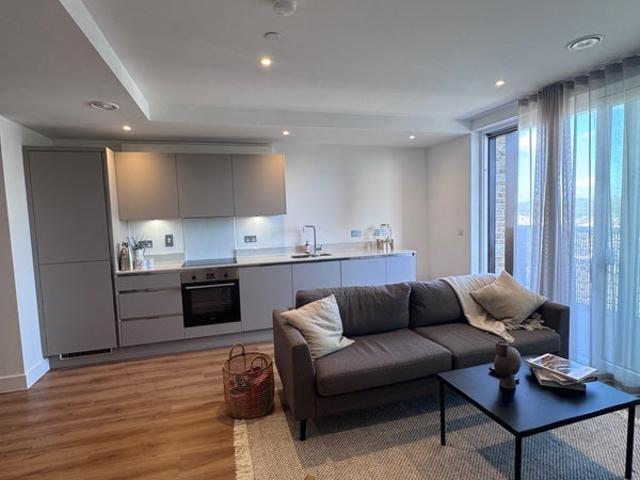 Room at Billinton Hill, Greater London
