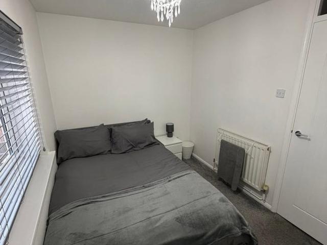 Room at Binney Court, Crawley