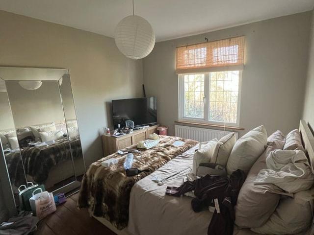 Room at Bishop Road, Chelmsford