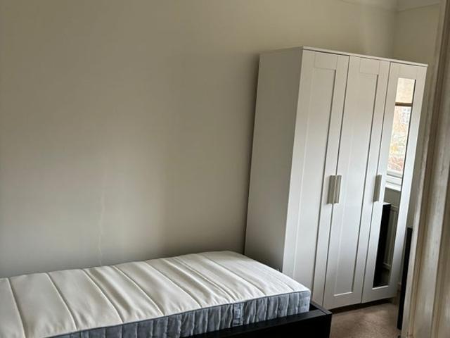 Room at Bishop Road, Chelmsford
