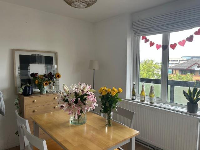 Room at Bishops Bridge Road, City of Westminster