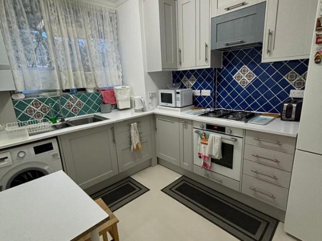 Room at Bishop's Bridge Road, City of Westminster