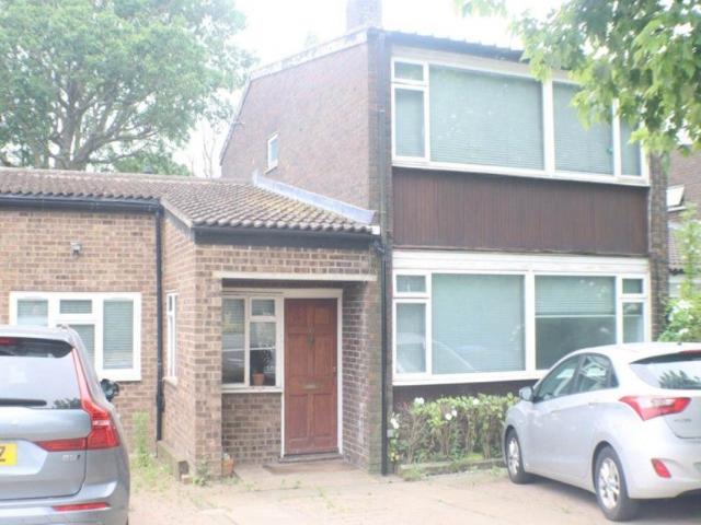 Room at Bishops Rise, Welwyn Hatfield