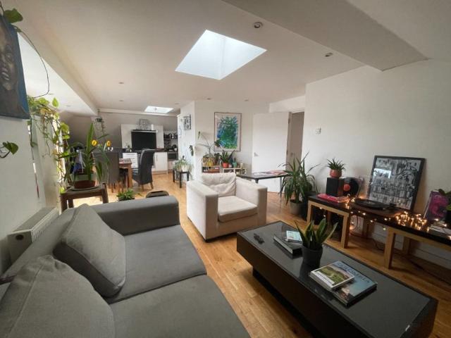 Room at Bishops Way, Greater London