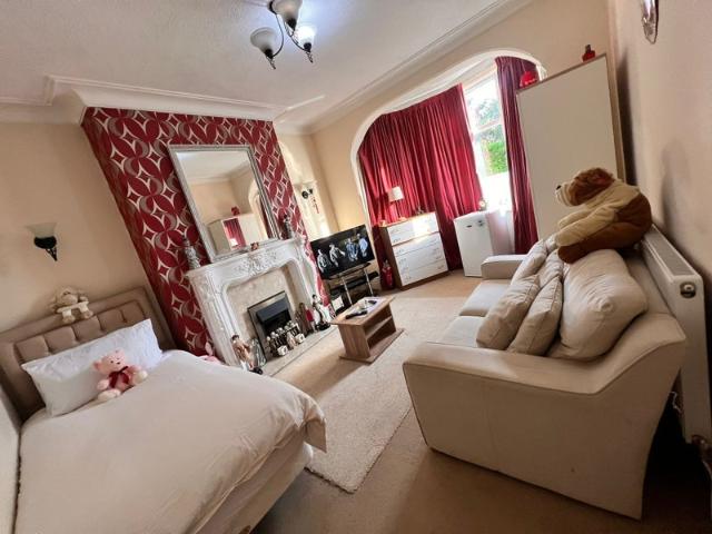 Room at Bispham Road, Bispham