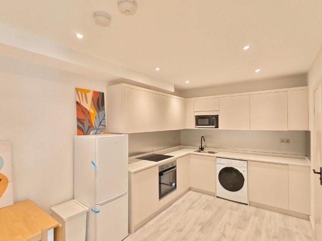 Room at Bisson Road, Greater London