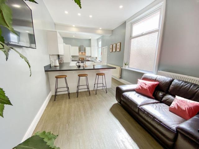 Room at Bird Street, Preston