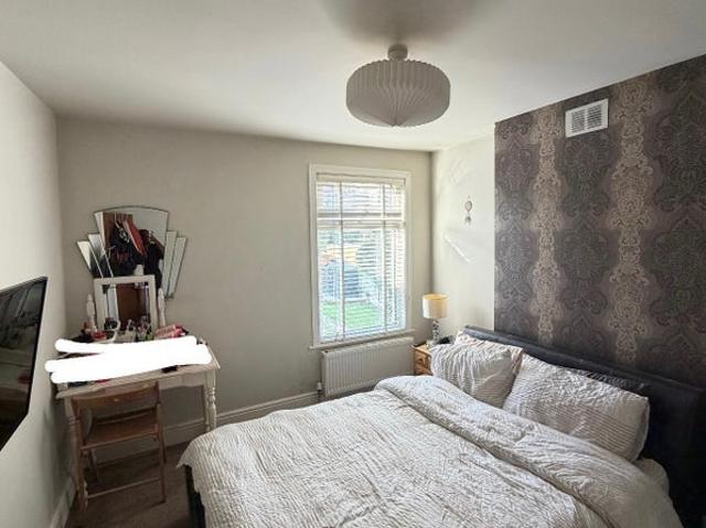 Room at Birkbeck Road, Greater London