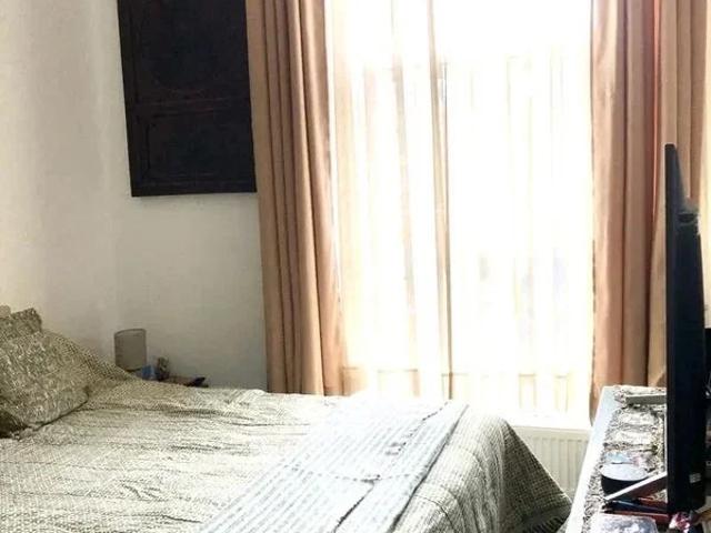 Room at Birkbeck Road, Greater London