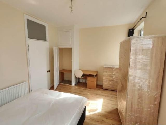 Room at Birkbeck Road, Greater London