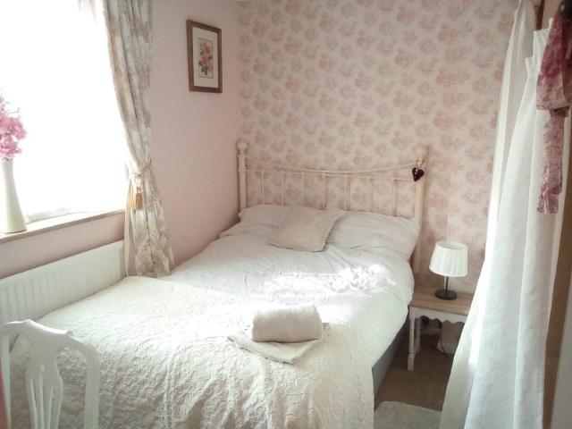 Room at Birklands Avenue, Bassetlaw