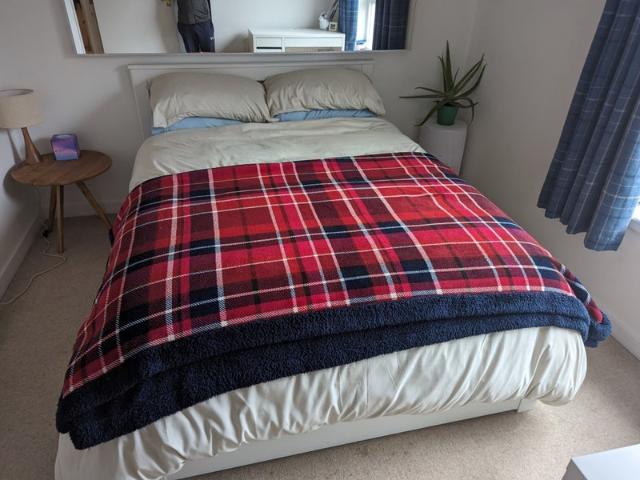 Room at Blanefield Gardens, Glasgow