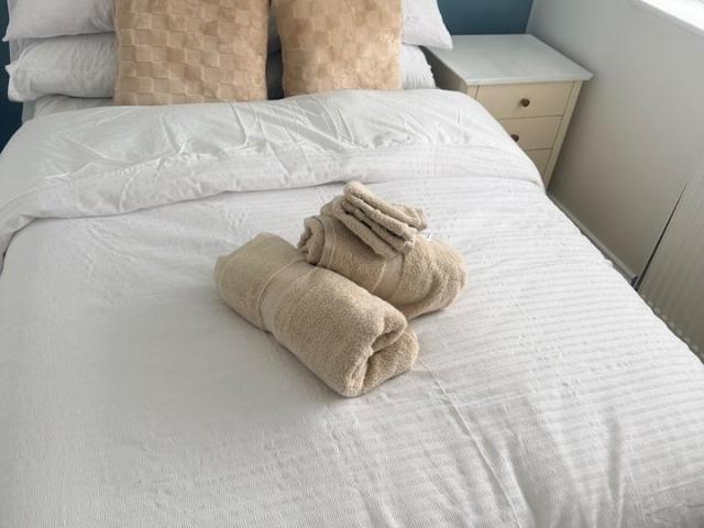 Room at Black Swan Lane, Luton