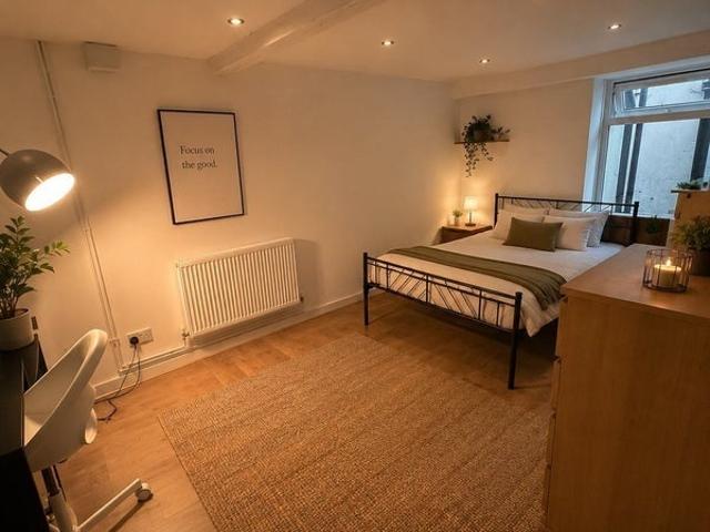 Room at Blackheath Road, Greater London