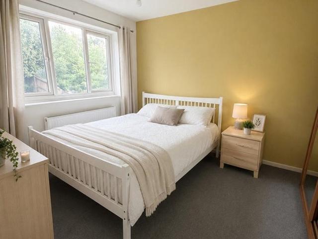 Room at Blackthorn Drive, Leicester