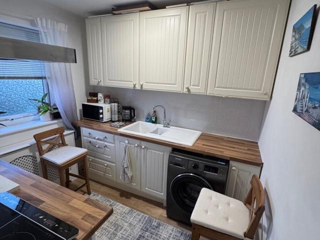 Room at Blaise Close, Nottingham