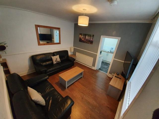 Room at Blaydes Street, Hull