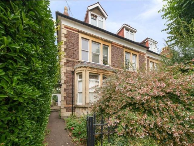 Room at Blenheim Road, Bristol
