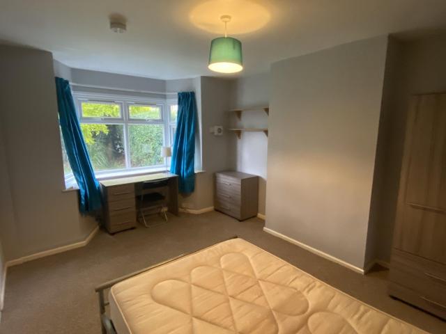 Room at Blenheim Road, Worcester