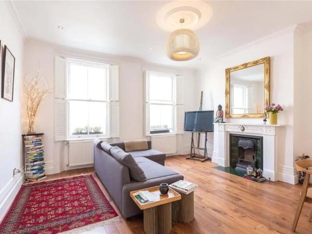 Room at Blenheim Terrace, City of Westminster