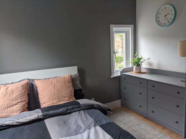Room at Blegborough Road, Greater London