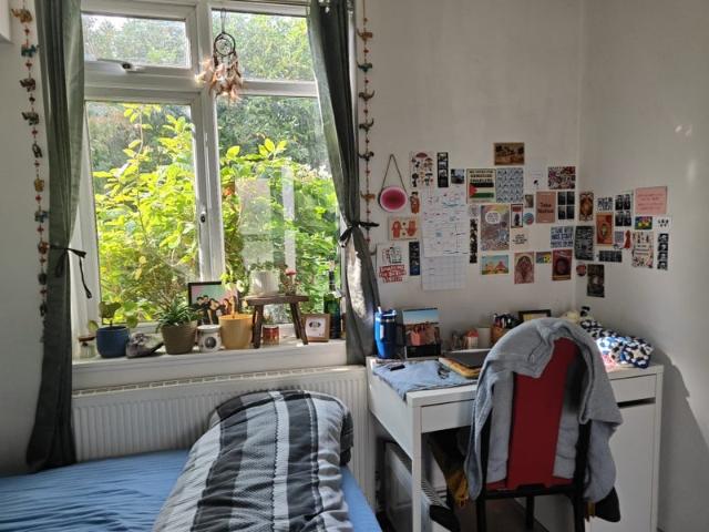 Room at Blessington Close, Greater London