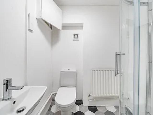 Room at Blessington Road, Greater London