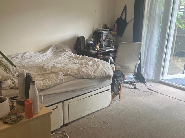 Room at Blondin Street, Greater London