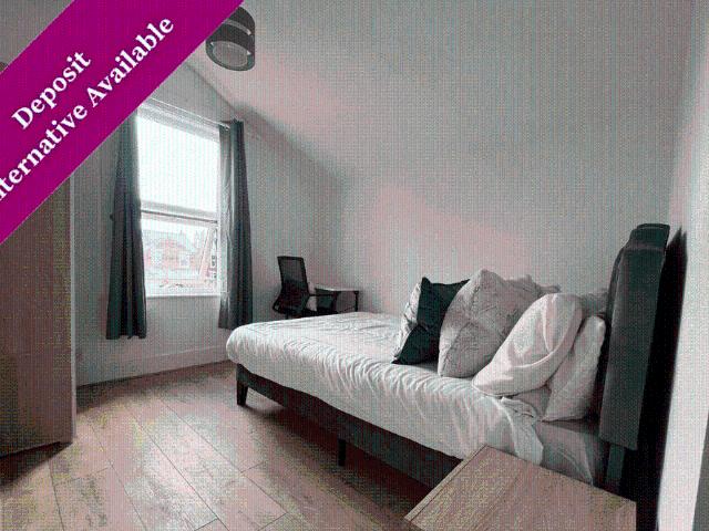 Room at Bloomfield Road, Gloucester