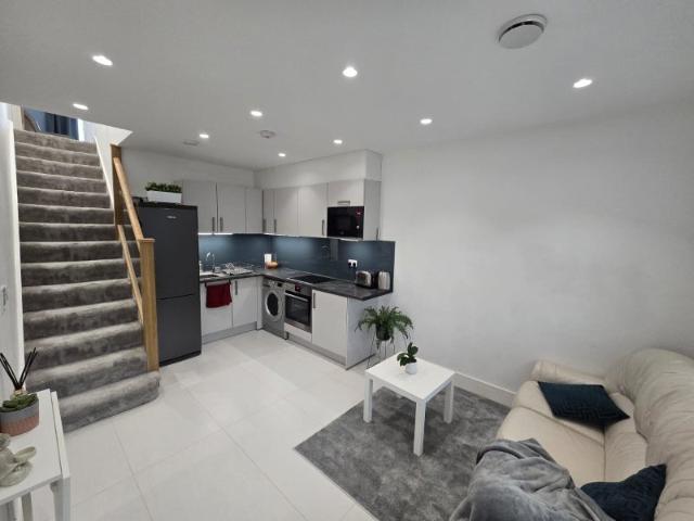 Room at Blockley Road, Greater London