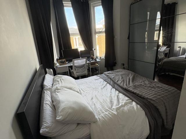 Room at Bloemfontein Road, Greater London