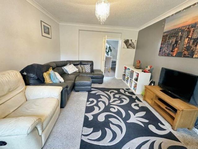 Room at Bognor Road, Poole