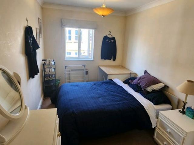 Room at Bolingbroke Walk, Greater London