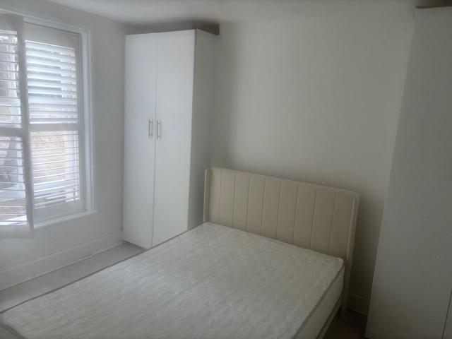 Room at Bonner Road, Greater London