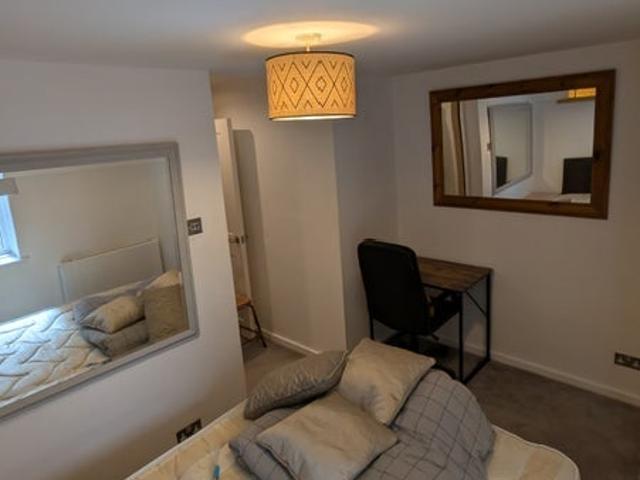 Room at Boscombe Spa Road, Bournemouth