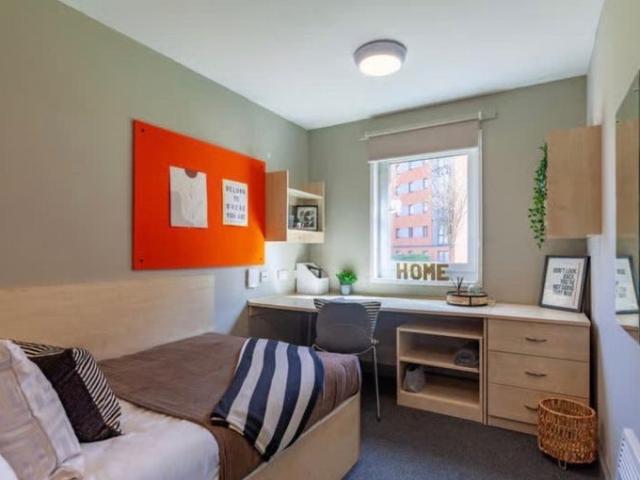 Room at Boston Street, Sheffield