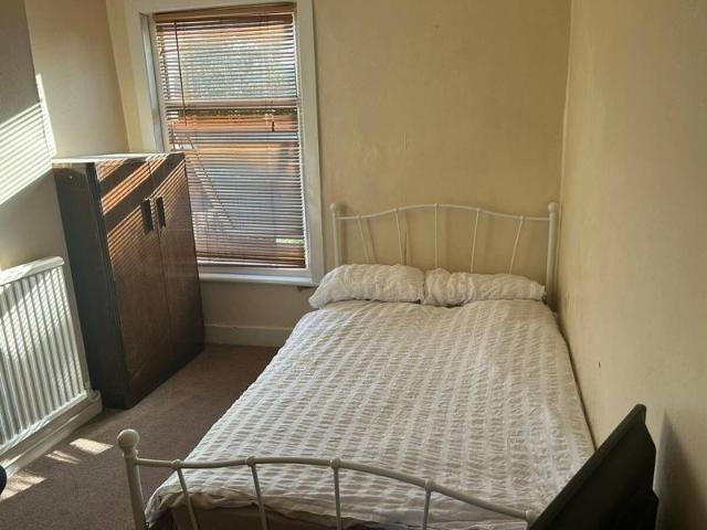 Room at Boswell Road, Greater London