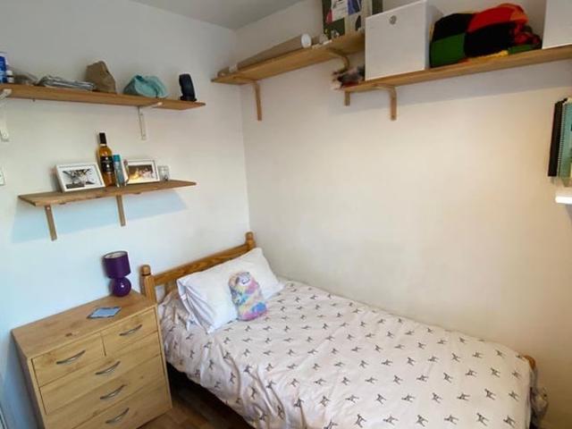 Room at Bordars Road, Greater London