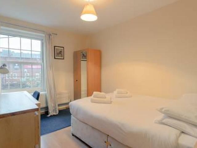 Room at Bowling Green Street, Greater London
