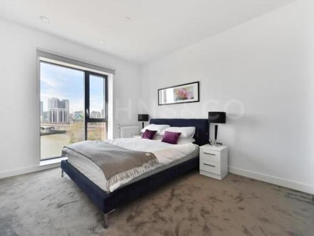 Room at Botanic Square, Greater London