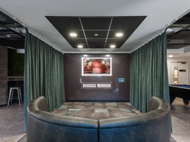 Room at Bothwell Street, City of Edinburgh