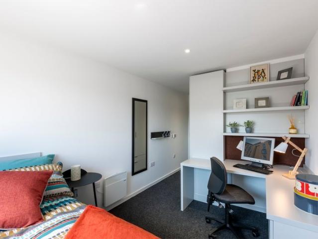 Room at Bothwell Street, City of Edinburgh