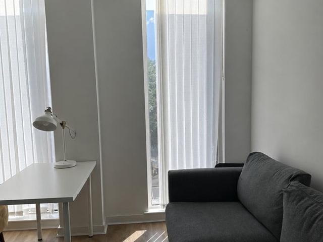 Room at Boundary Lane, Manchester