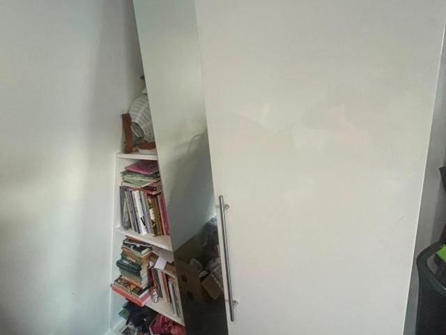 Room at Boundary Road, Greater London