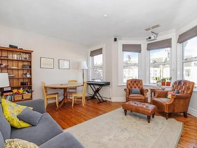 Room at Bounds Green Road, Greater London