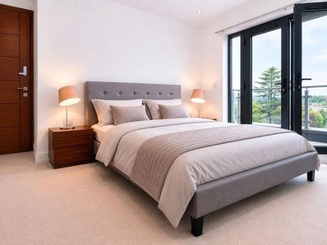 Room at Bounds Green Road, Greater London