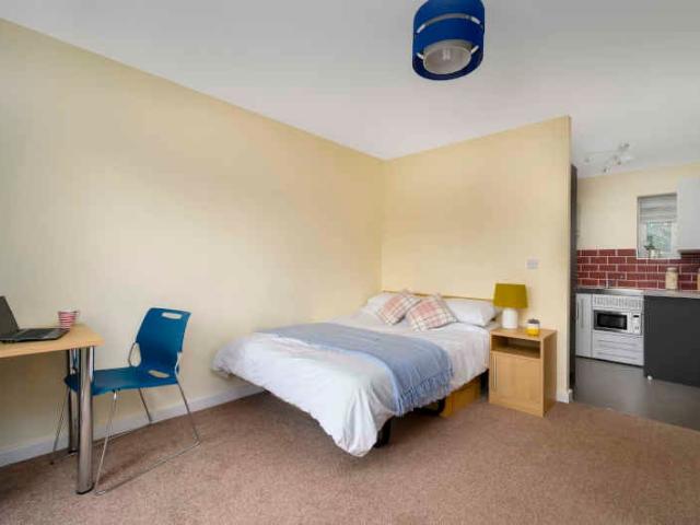 Room at Bourn Brook Walkway, Birmingham